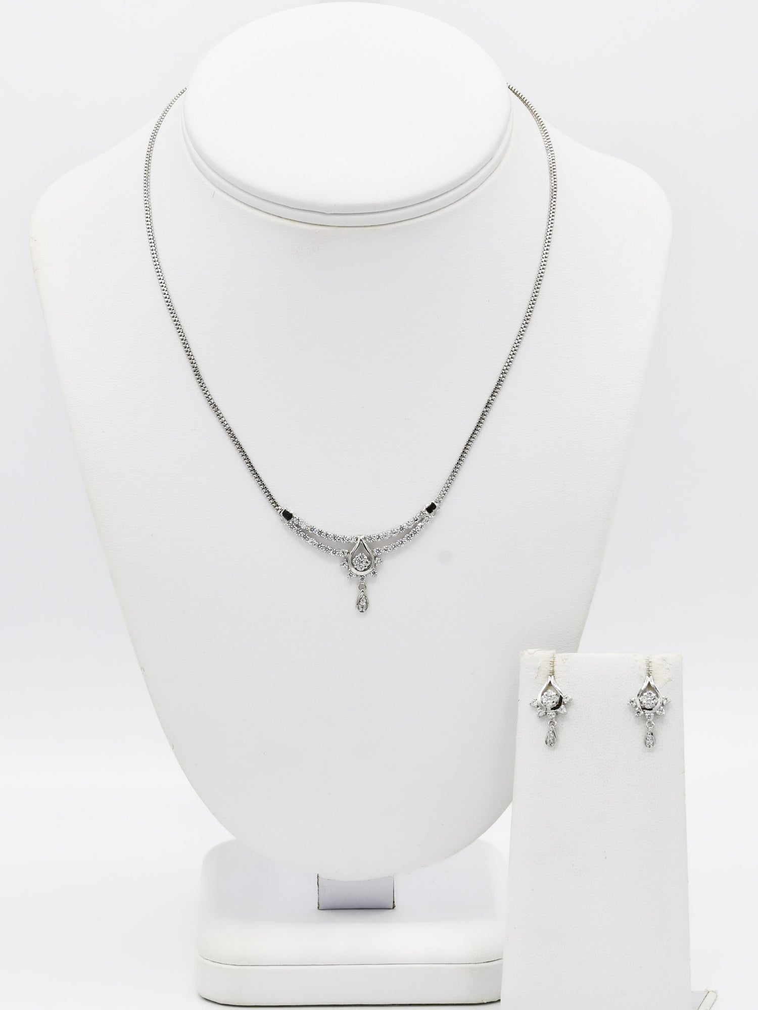 18ct White Gold CZ Necklace set – Roop Darshan